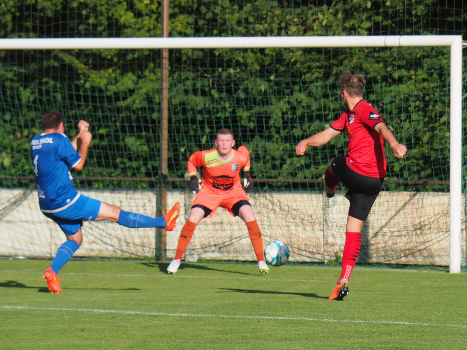 Brilscore voor eerste elftal A – KFC Hamont 99